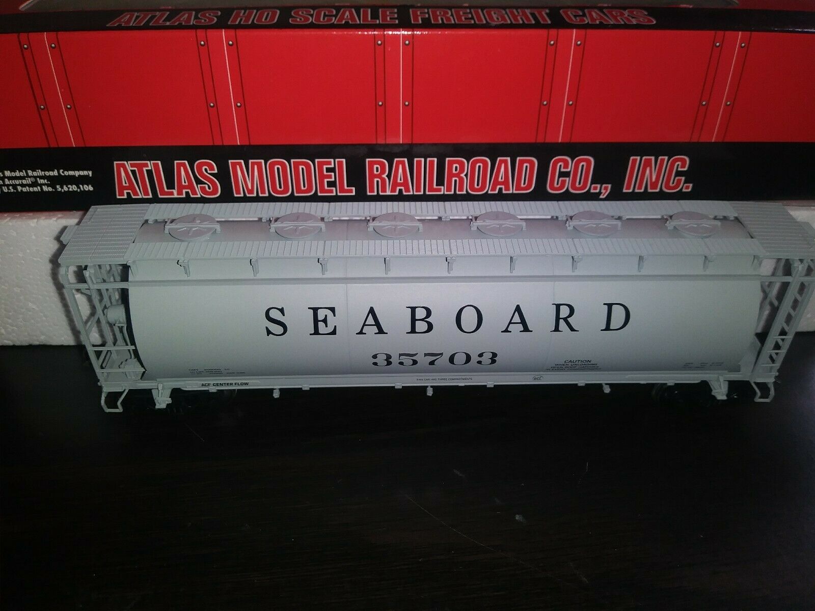HO Scale Atlas Seaboard Air Line ACF 3 Bay Cylindrical Hopper Car 1943 ...