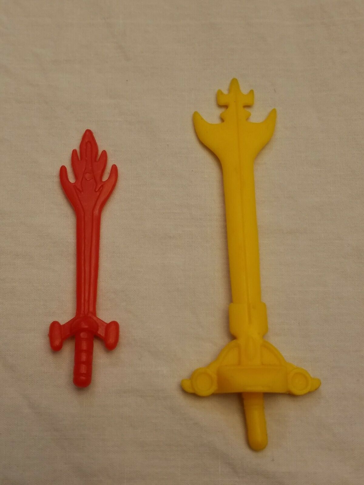 Vintage Voltron Blazing Sword Yellow Lion Force Transformer Flaming ...