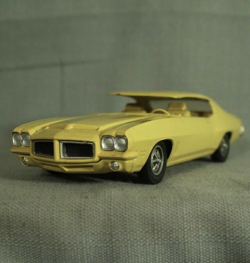 Vintage 1972 Pontiac GTO Dealer Promo Promotional Toy Car Model | #21119360