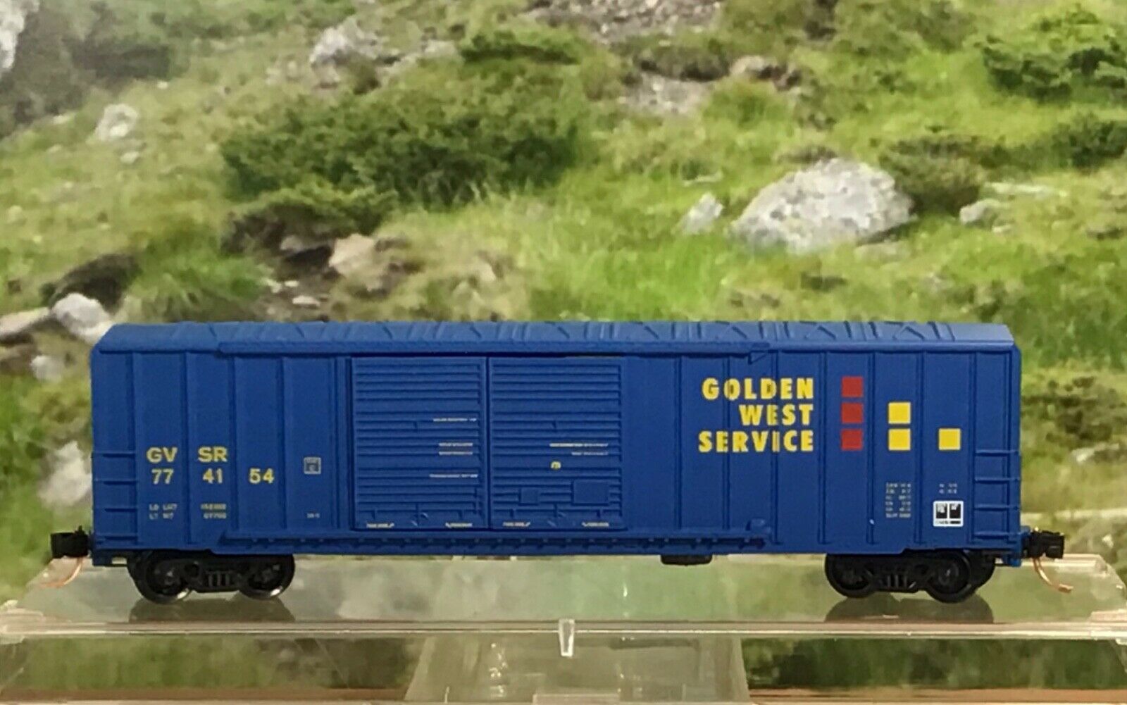 N SCALE MICRO - TRAINS GOLDEN WEST SERVICE 50 ' RIB SIDE DOUBLE DOOR ...