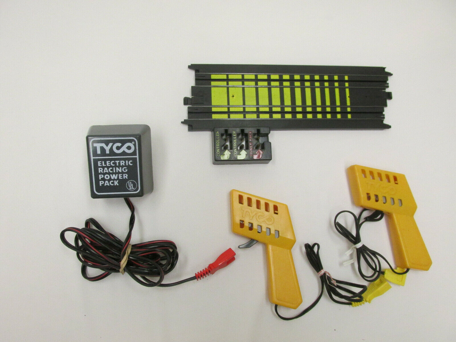 TYCO TERMINAL TRACK, 2 CONTROLS & 20 VOLT POWER PACK TRANSFORMER, VN ...