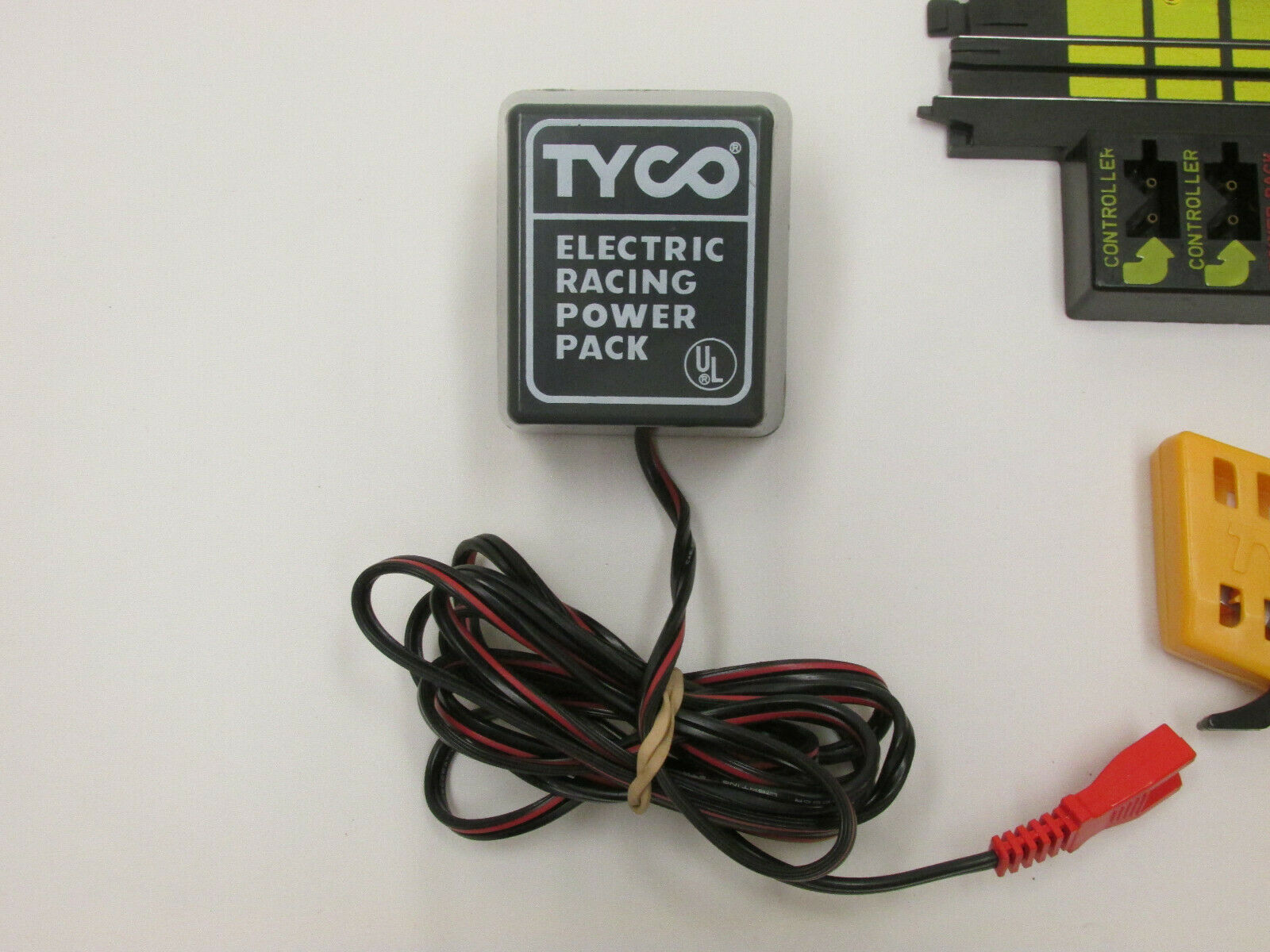 TYCO TERMINAL TRACK, 2 CONTROLS & 20 VOLT POWER PACK TRANSFORMER, VN ...