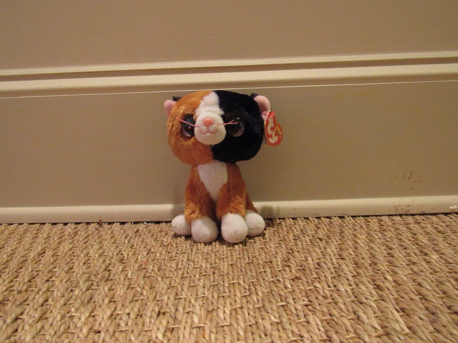 Ty Beanie Boo TAURI The 6 " Calico Cat With Hang Tag Attached | #22150811