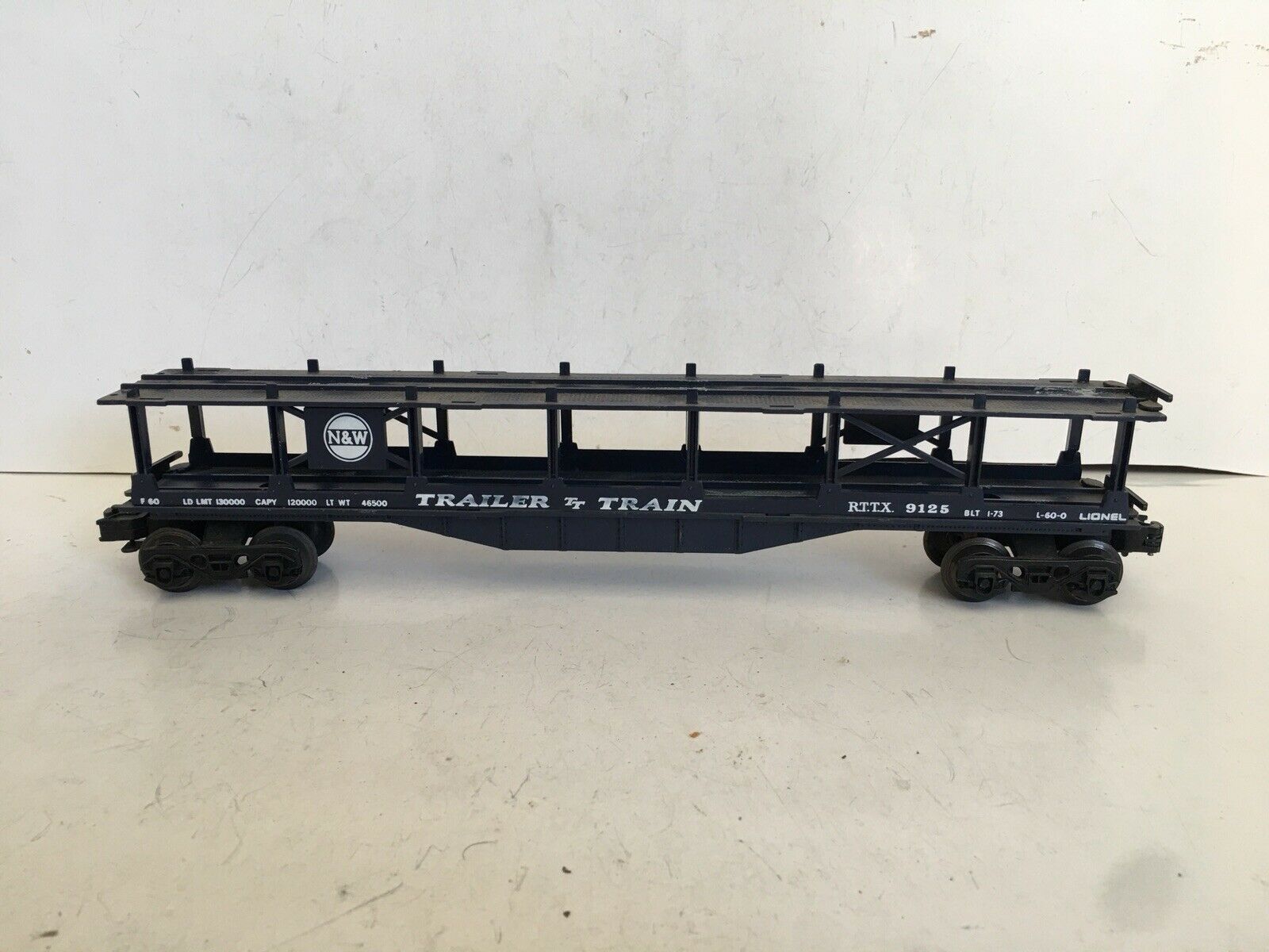 Lionel Trains O 027 Scale Model Train Norfolk & Western Trailer Train ...
