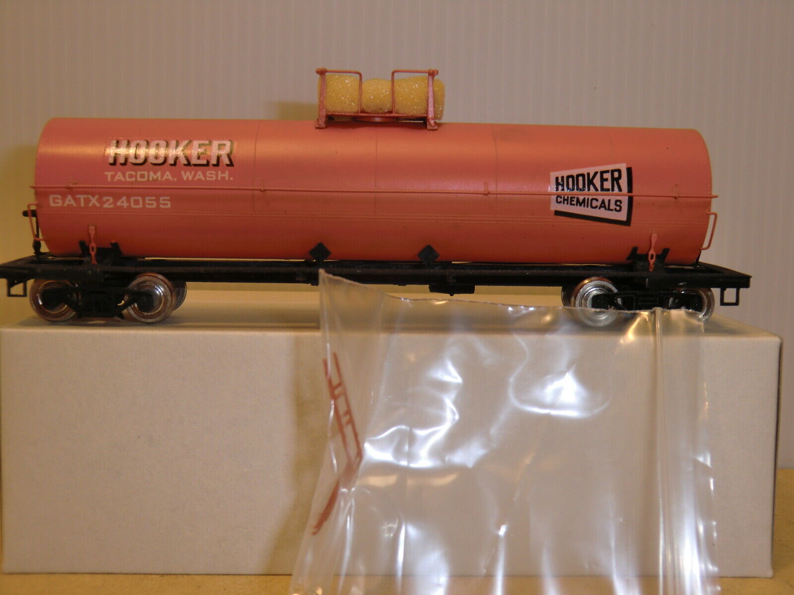 PRECISION SCALE - IRON HORSE - Brass HO - 12K Gallon Tank Car | #20855226