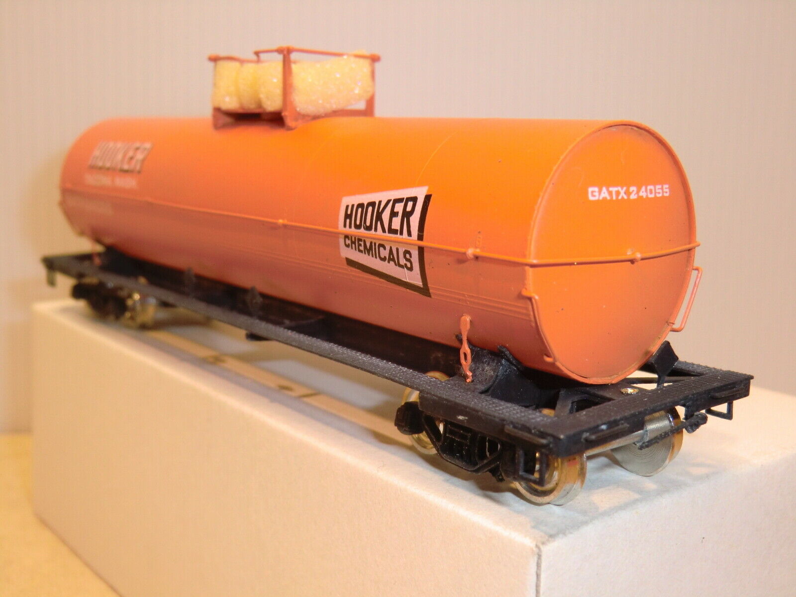 PRECISION SCALE - IRON HORSE - Brass HO - 12K Gallon Tank Car | #20855226