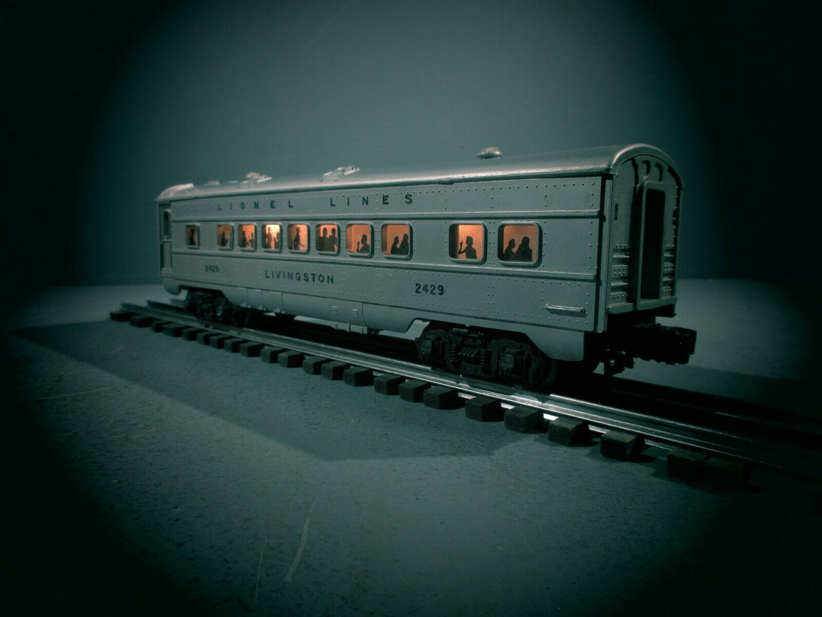 LIONEL O SCALE 2429 LIVINGSTON ILLUMINATED PULLMAN CAR WITH O. B ...