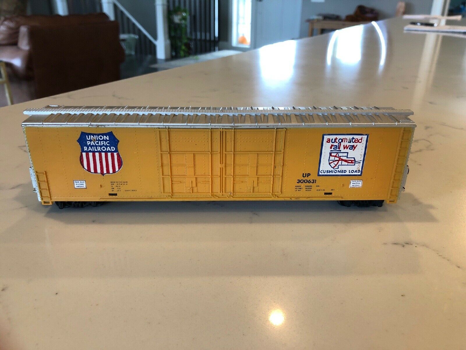 Vintage Tyco HO Scale Union Pacific Railroad UP 300631 Box Car | #20818355