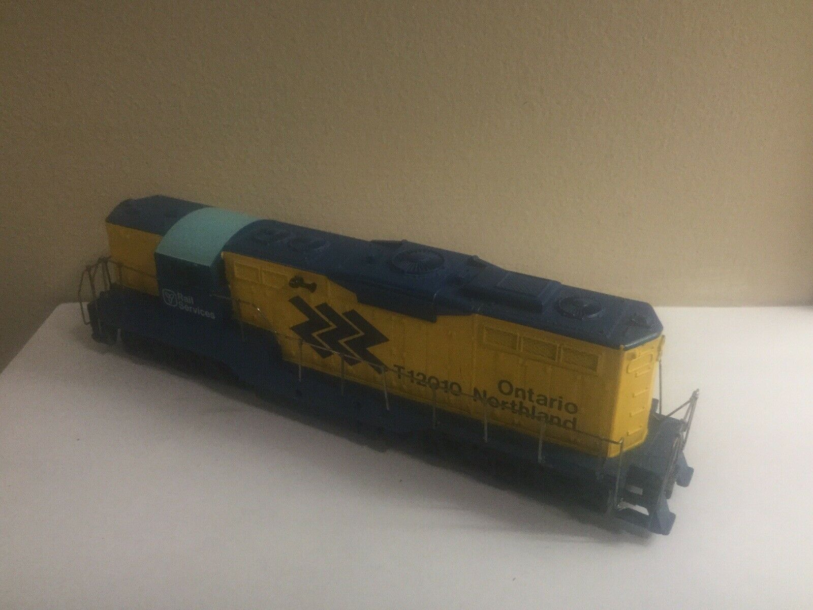 LIONEL POWERED GP20 HIGH HOOD ONTARIO NORTHLAND ENGINE LOCOMOTIVE HO ...