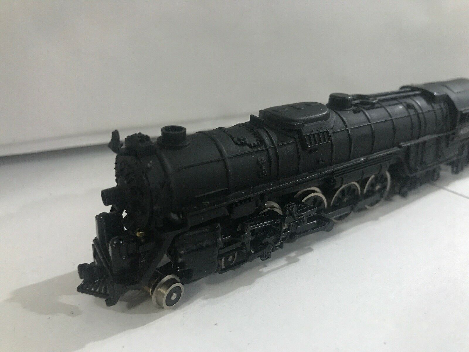 Bachmann Santa Fe Black 3780 N Scale 4 - 8 - 4 Steam Engine And Tender ...