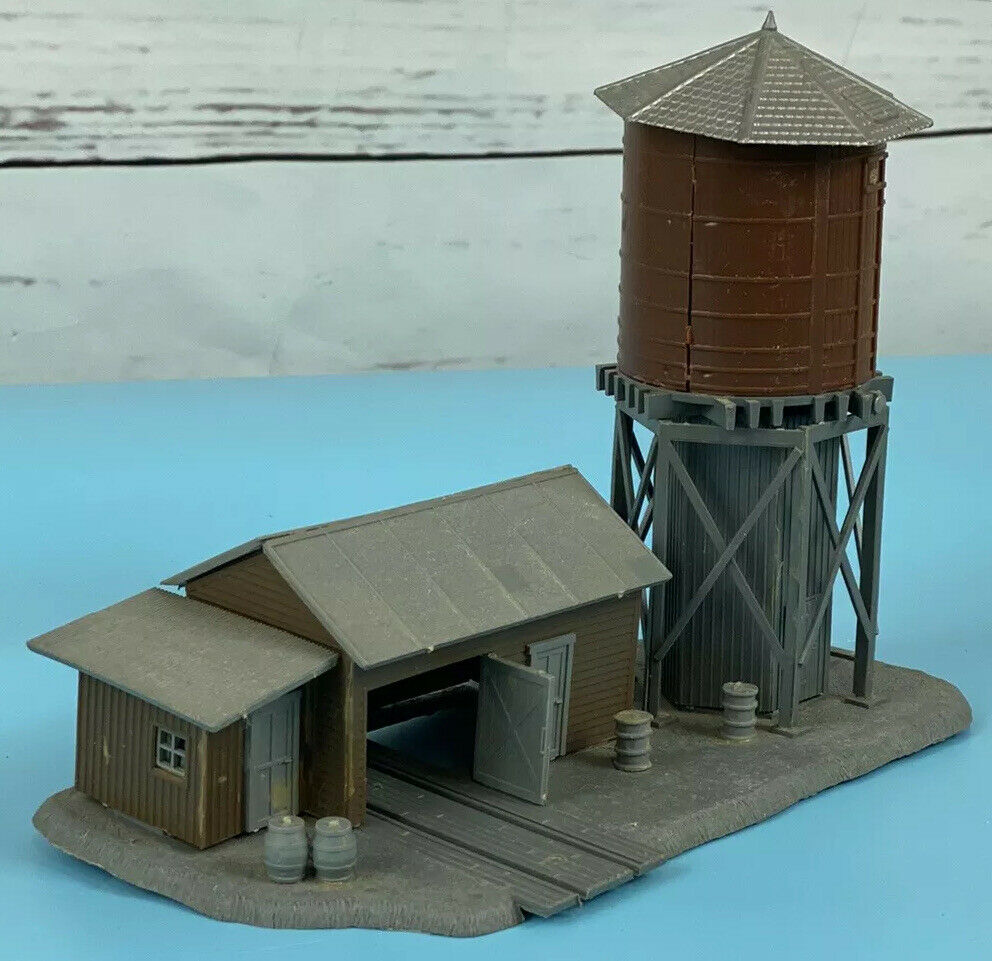Revell N Scale Maintenance Shed & Water Tower Building Set On Base ...