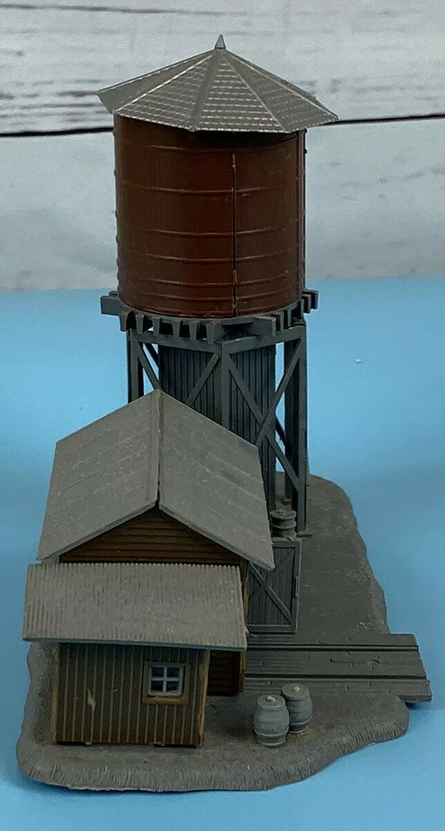 Revell N Scale Maintenance Shed & Water Tower Building Set On Base ...