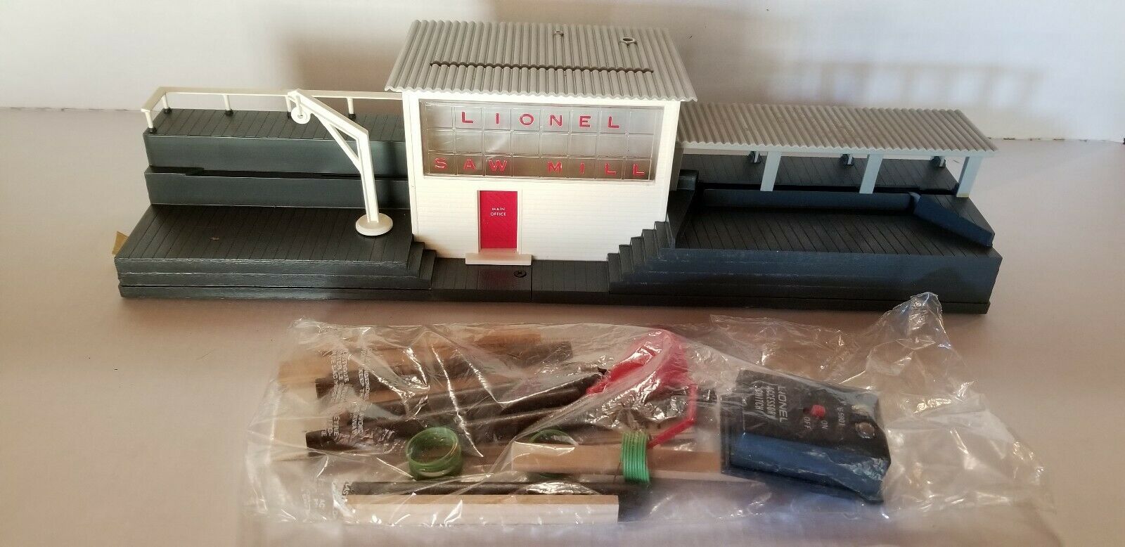Lionel Train Operating Sawmill O Gauge 6 - 2301 W/original Box | #20658706